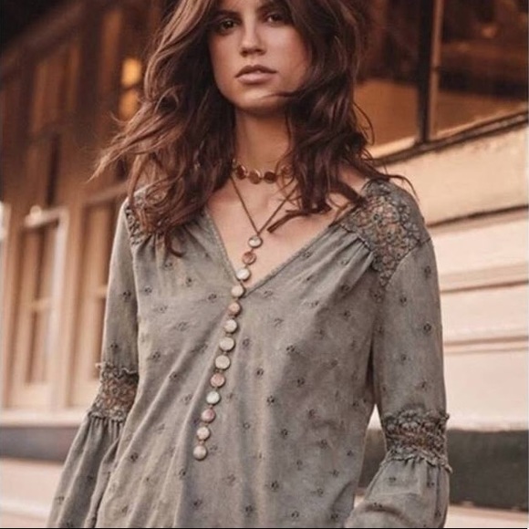 Tops | Anthropologie Tops Eri Ali Bell Sleeve Top | Poshmark
